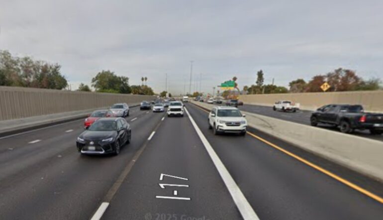 3 Hurt in Phoenix Car Crash near I-17 and Bethany Home Road