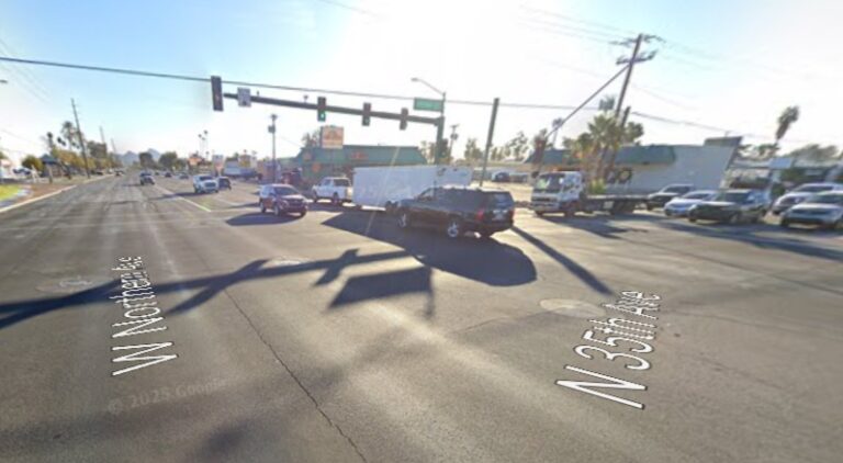 1 Killed in Phoenix Car Crash near 35th and Northern Avenues